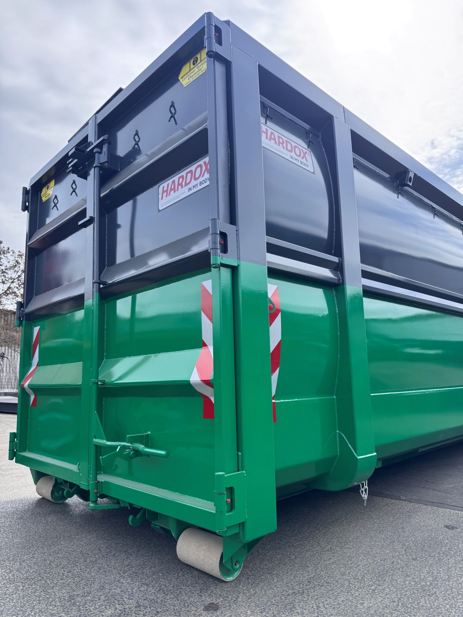 Container nach DIN 30722 Teil 1 und 2 aus HB 450 – Container Vertrieb ...